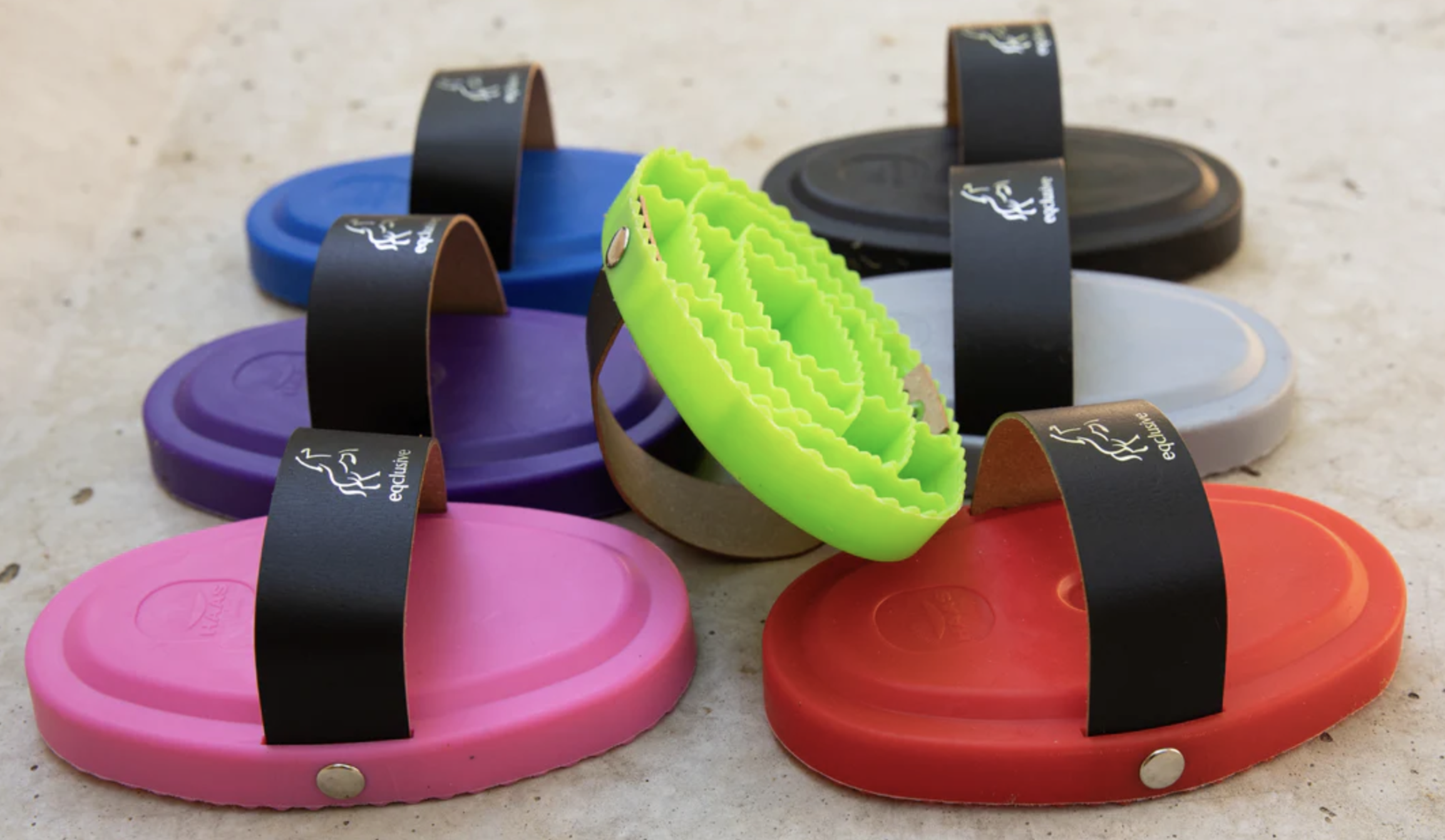 Why a versatile curry comb should be in every horse's grooming kit ...