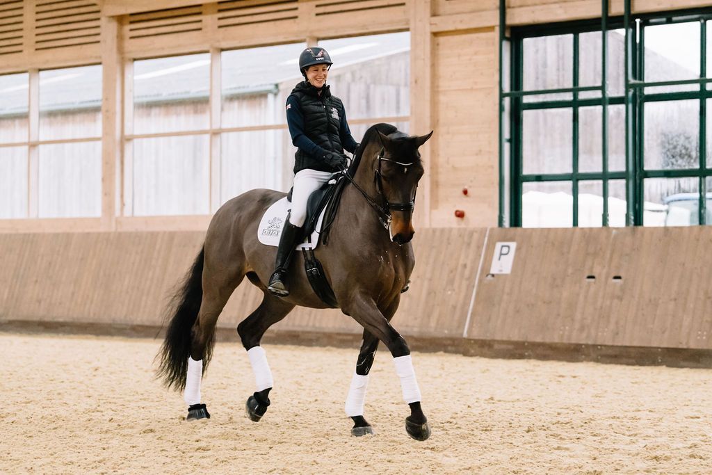 Laura Tomlinson MBE to star in dressage extravaganza - Your Horse